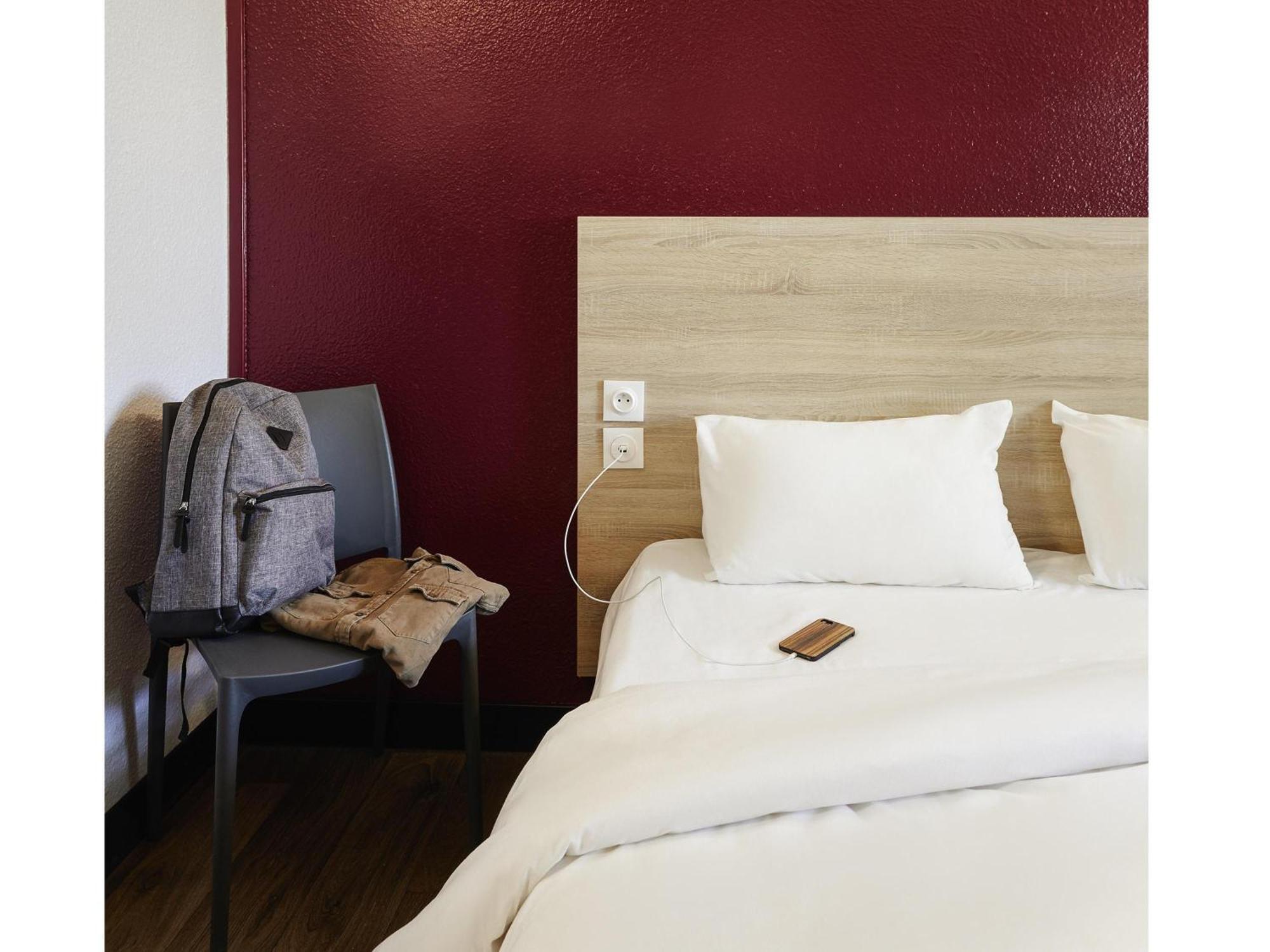 Hotel Hotelf1 Paris Saint Ouen Marche Aux Puces Saint-Ouen (Seine-Saint ...